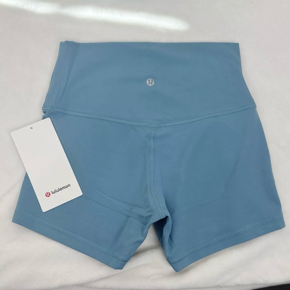 lululemon athletica | Shorts | Nwt Lululemon Align Hr Short 4 Utyb ...